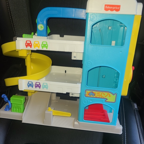 Fisher-Price | Toys | Fisher Price Little People Helpful Neighbors Garage With 3 Wheelies ...